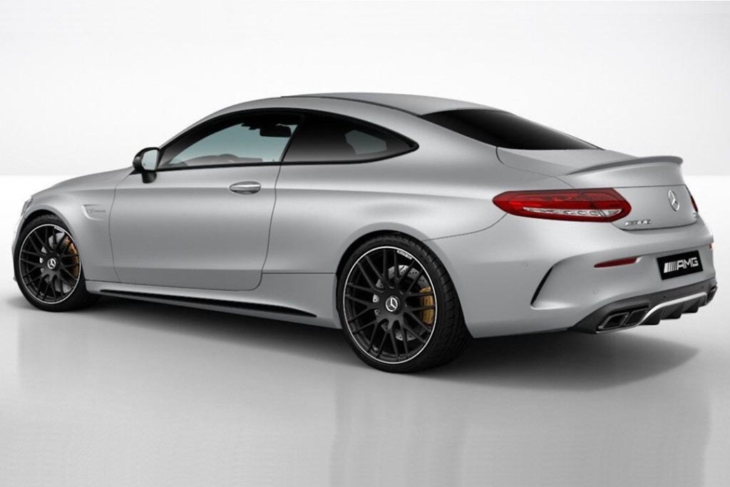 Mercedes C63 AMG Coupé recebe "Night Package". | Carzoom