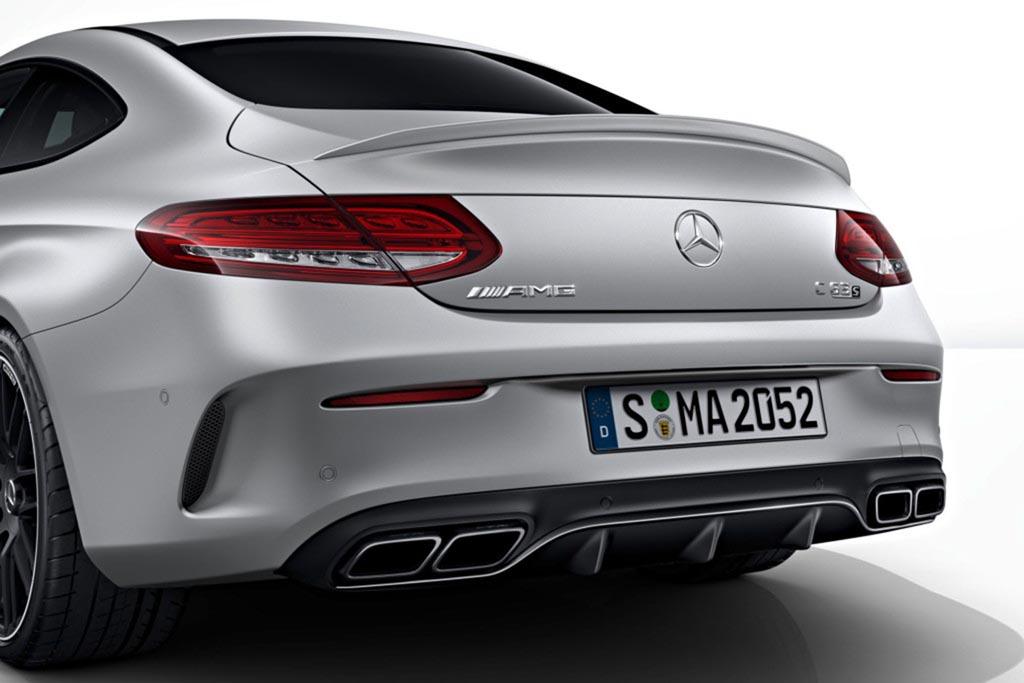 Mercedes C63 AMG Coupé recebe "Night Package". | Carzoom