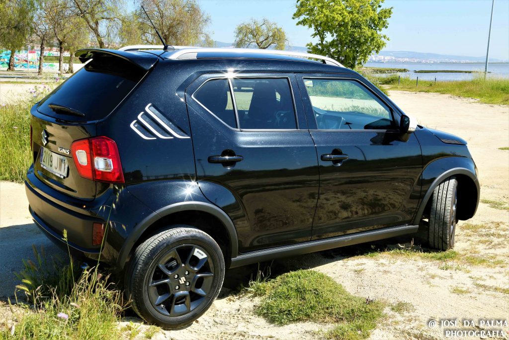 Suzuki Ignis (25) | Carzoom