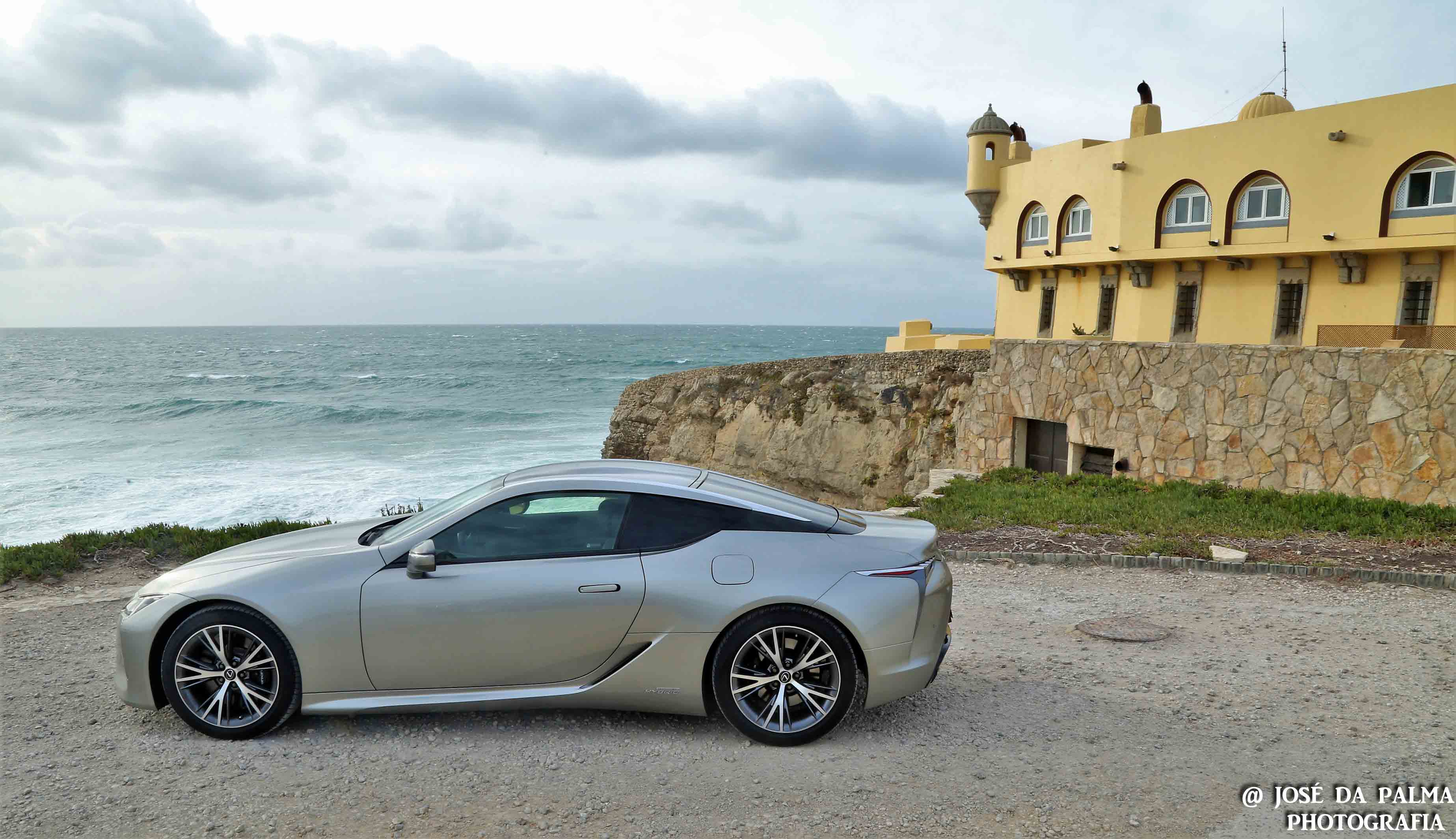 Lexus LC 500 Hybrid Luxury: Um GT Electrizante! | Carzoom